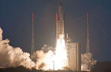 Ariane launches Eutelsat 21B and Star One C3