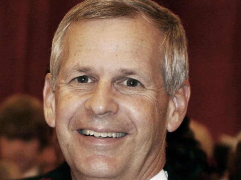 Ergen retakes EchoStar helm as group pivots from 5G build-out to SpaceX ...