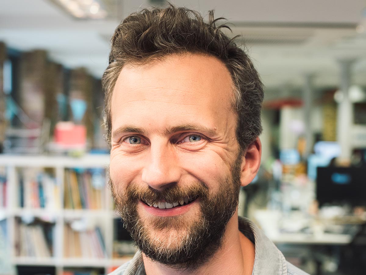 Hopster founder to step down