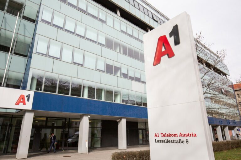 América Móvil raises Telekom Austria stake