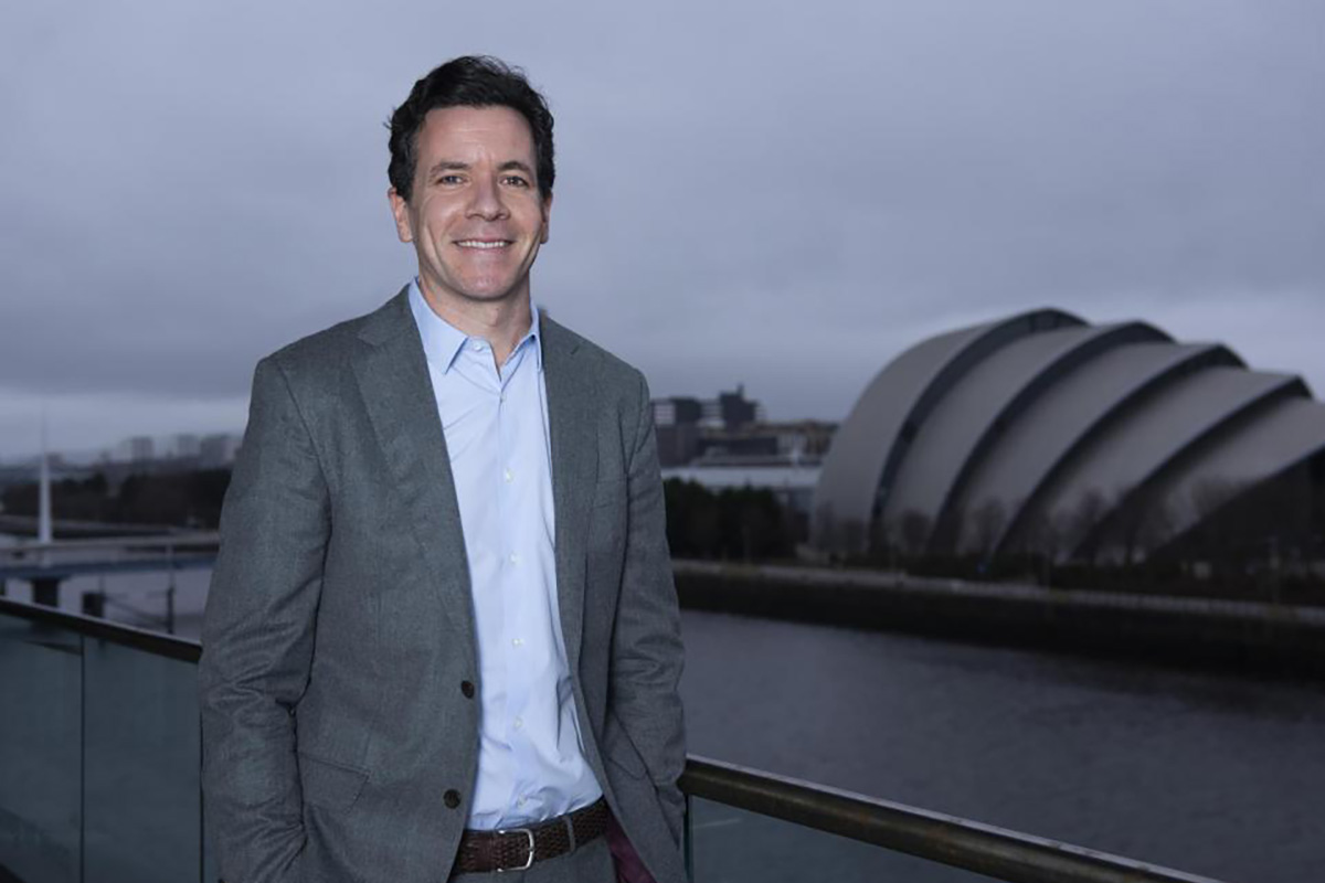STV boss Simon Pitts to step down