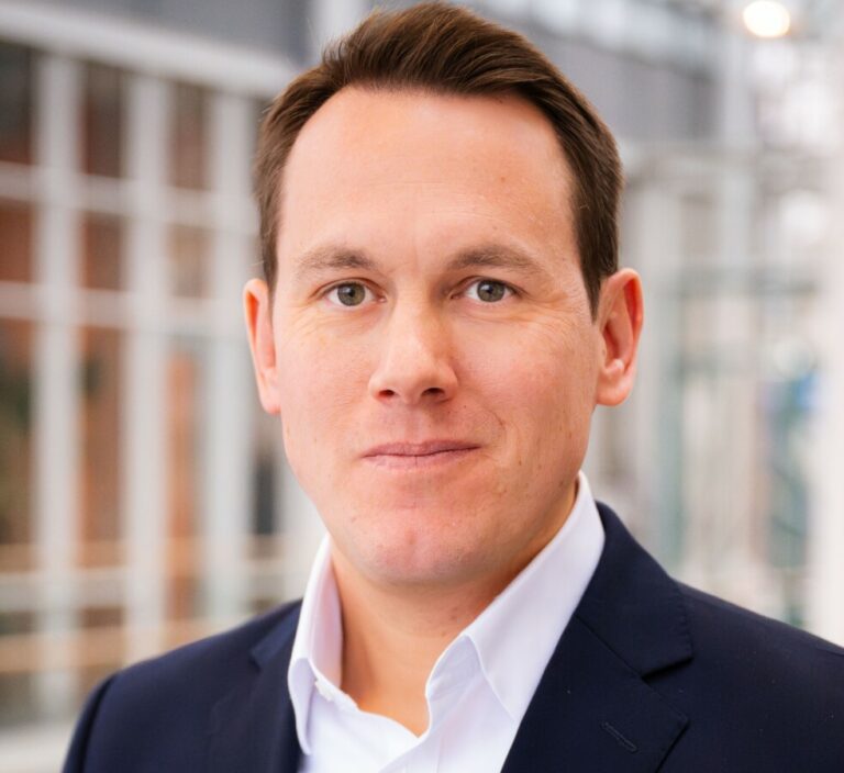 Robin Harries becomes new CEO of Freenet
